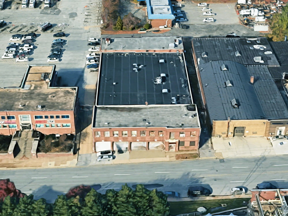 MacKenzie Brokers Sale of 27,560 sf Industrial/Warehouse Building
